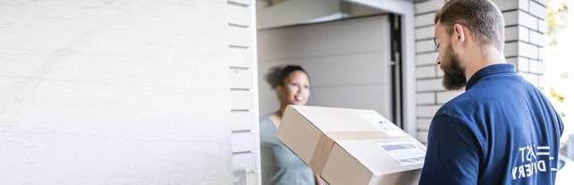 Shipping Parcels from Canada to the USA: Useful Shipping Advice